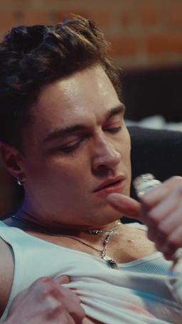 [dublado] Amor em Velocidades Perigosas Episódios completos | ReelShort