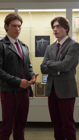 Kissed by Claw and Fang Full Episodes | ReelShort