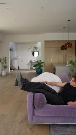 Kissed by Claw and Fang Full Episodes | ReelShort