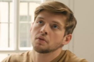 Biggest Hit: Accidental Surrogate For Alpha Book Characters & Reviews ...