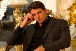 Noah Fearnley: The Actor Captivating Audiences Everywhere - ReelShort ...