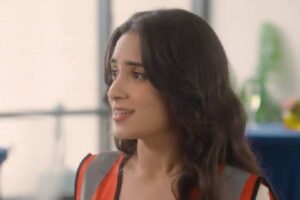 All About Lily Bloomfield and Quince Sterling in Heiress Crash Lands on ...