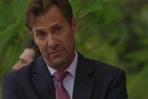 Introducing Two Girls One Crown Who's The Real Heiress Cast & Their ...