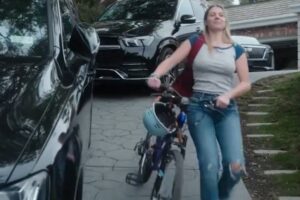 Spotlight On Two Girls One Crown Who's The Real Heiress Ending: A ...