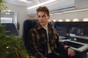 Found a Homeless Billionaire Husband For Christmas Bilibili: Here’s What You Need to Know ...